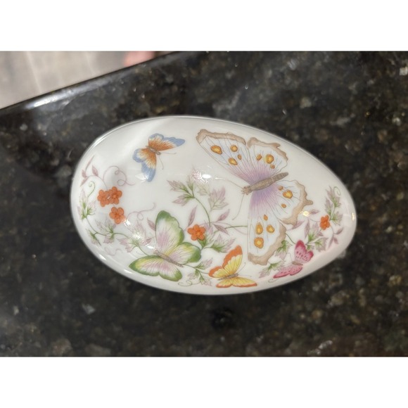 Avon | Bath | Vintage Avon Fine Porcelain Egg Shaped Dish Wlid 22k Gold ...